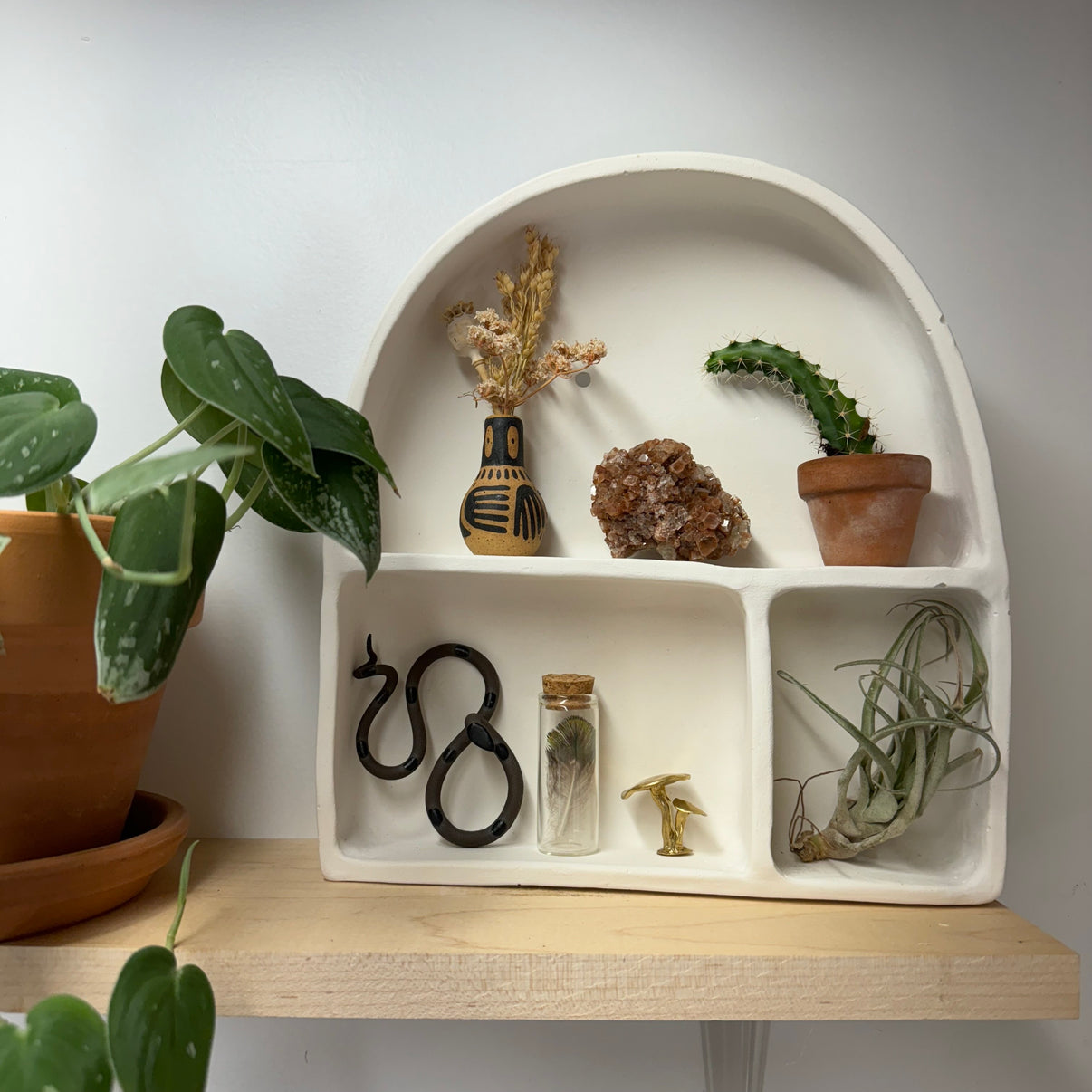 Cement Altar of Inspiration No. 1 in White – The Minimalist Ceramist